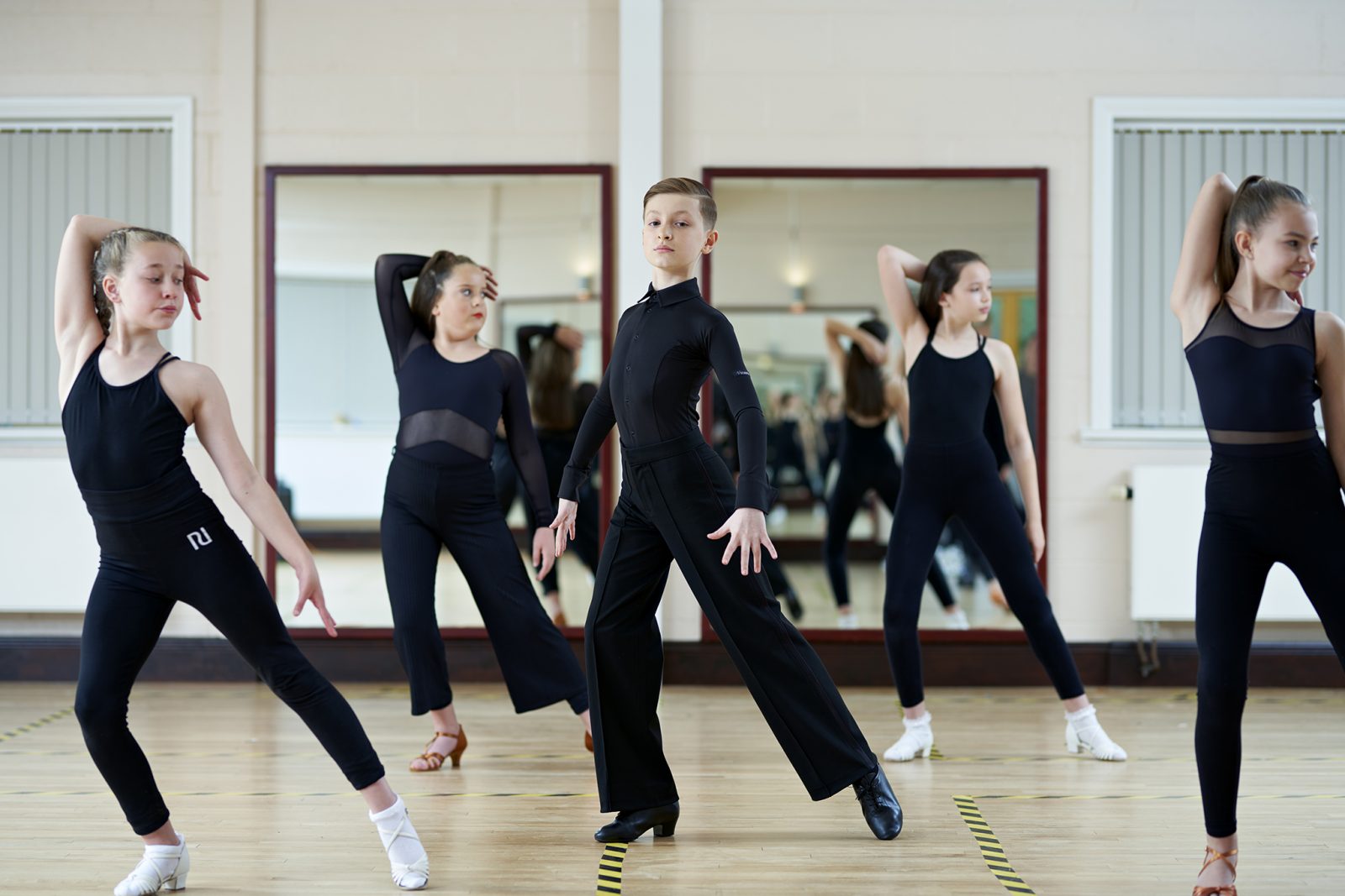 Commercial (Ballroom/Classical Style) - Sanderson Dance
